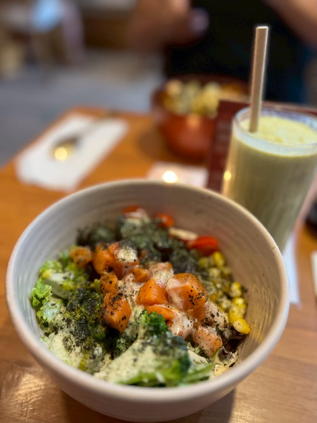 【峇里島沙努爾美食分享】BaliSabi Pokè Bowl Bar、Forketta Bali – 唯有所執